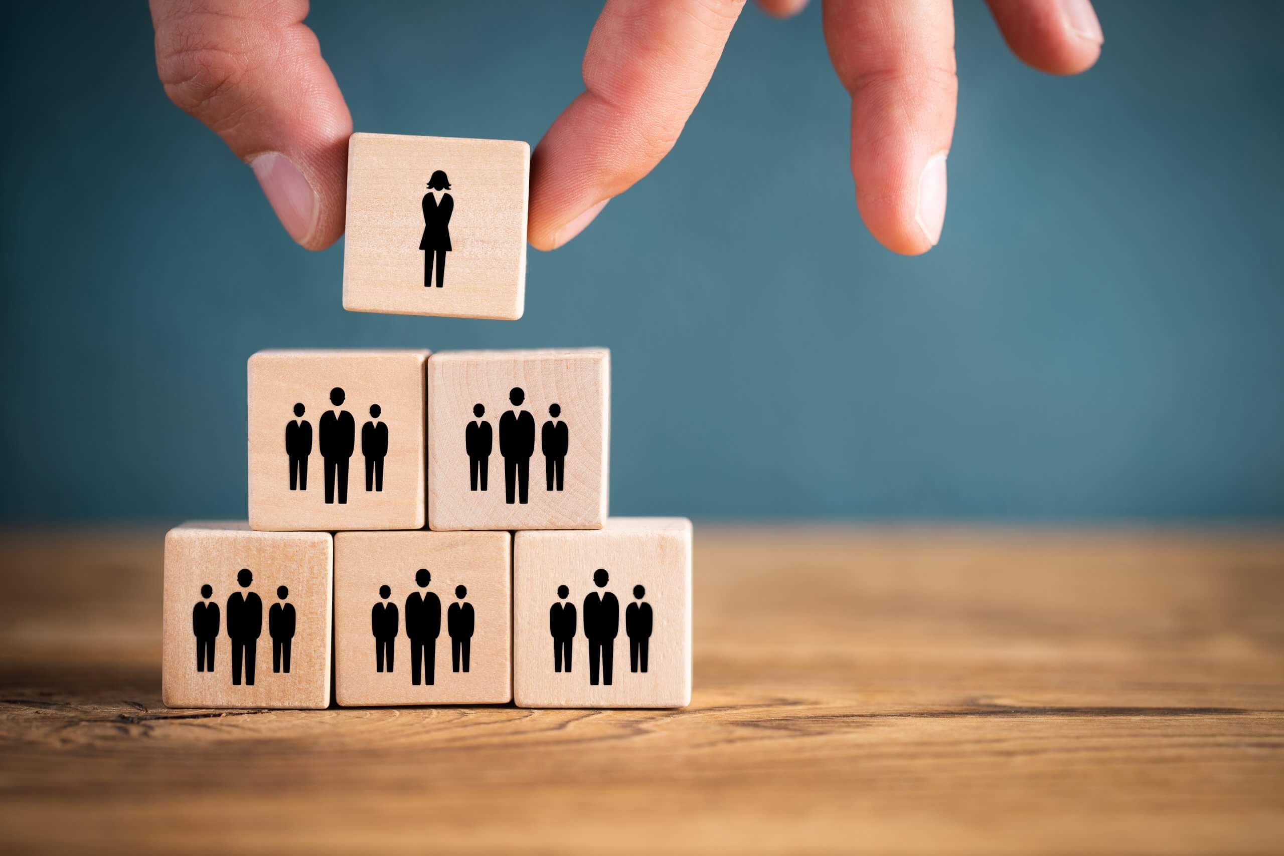 23 Leadership Habits of Successful Government Employees - Careers in ...